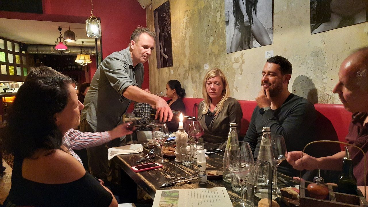 Remarkable Rhône Valley Wine-Tasting - WineTastrs